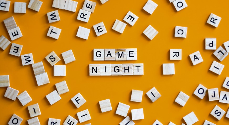 How to Play Bananagrams? | Rules and Strategy