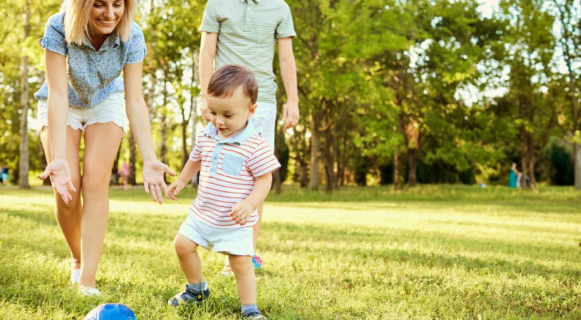 How to Play Rounders? | Rules and Strategies