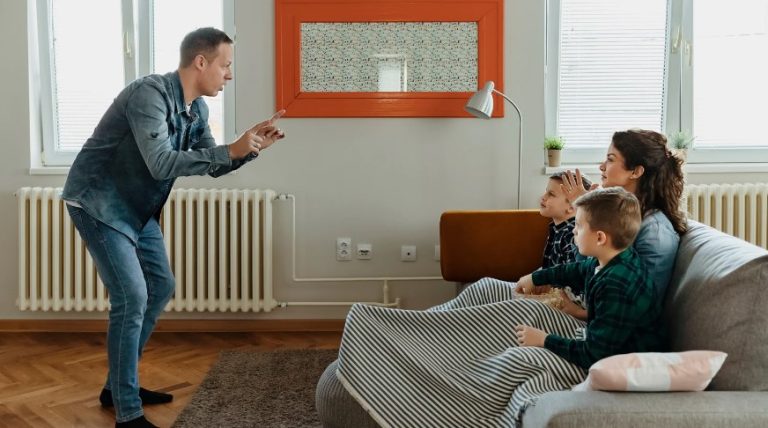 How to Play Articulate Game? | Rules and Strategies